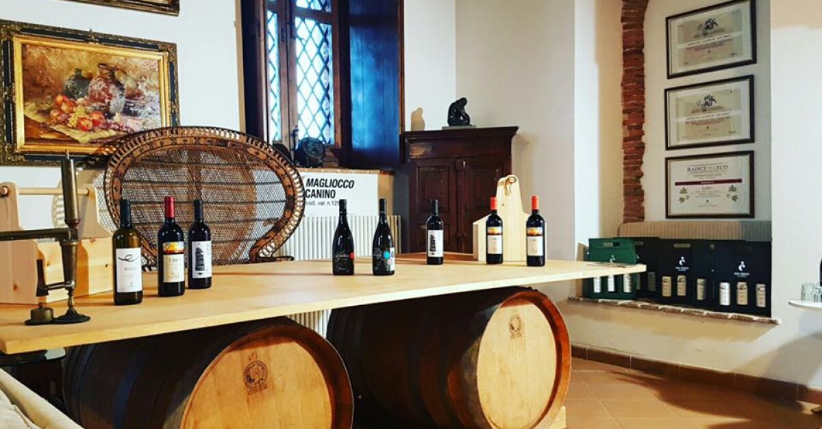 Casa Comerci Wine Tasting & Tour in Calabria | Winetourism.com