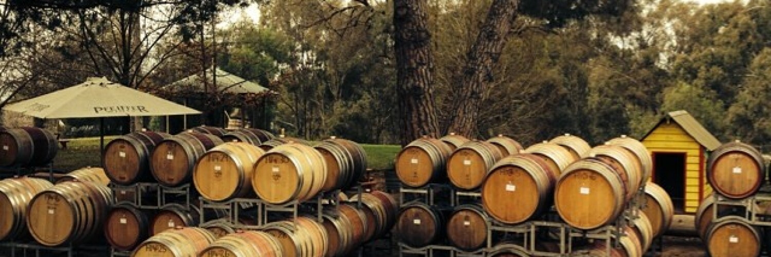 Wine tasting and tour at Pfeiffer Wines | Winetourism.com