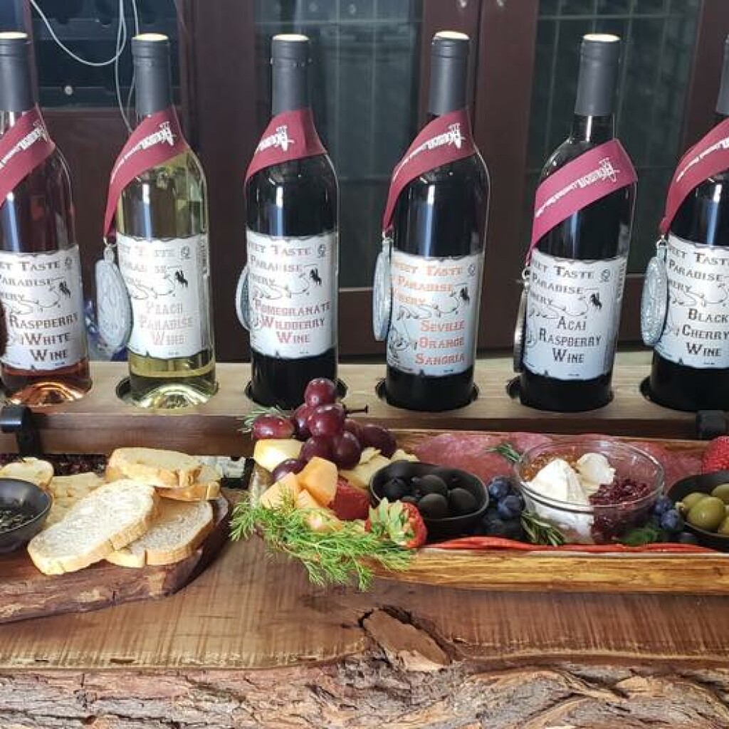 Sweet Taste of Paradise Winery Tour & Tasting in Texas | Winetourism.com