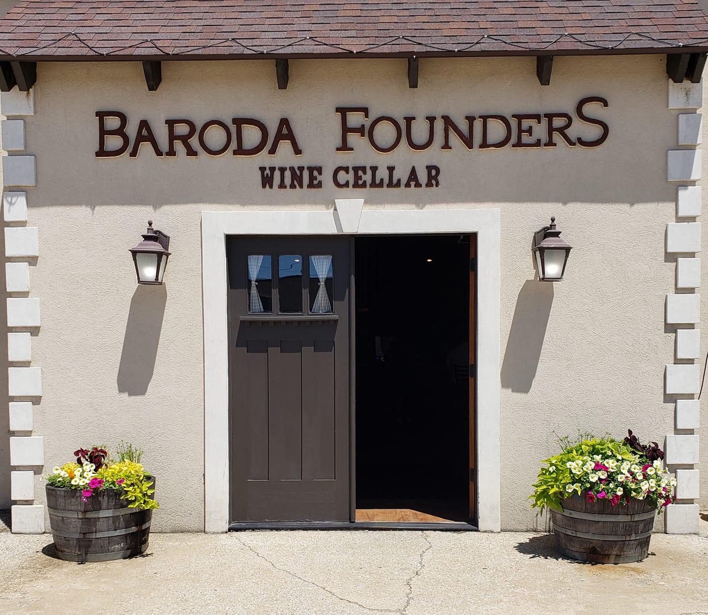 Baroda Founders Wine Cellar - Wine tasting & tour | Winetourism.com