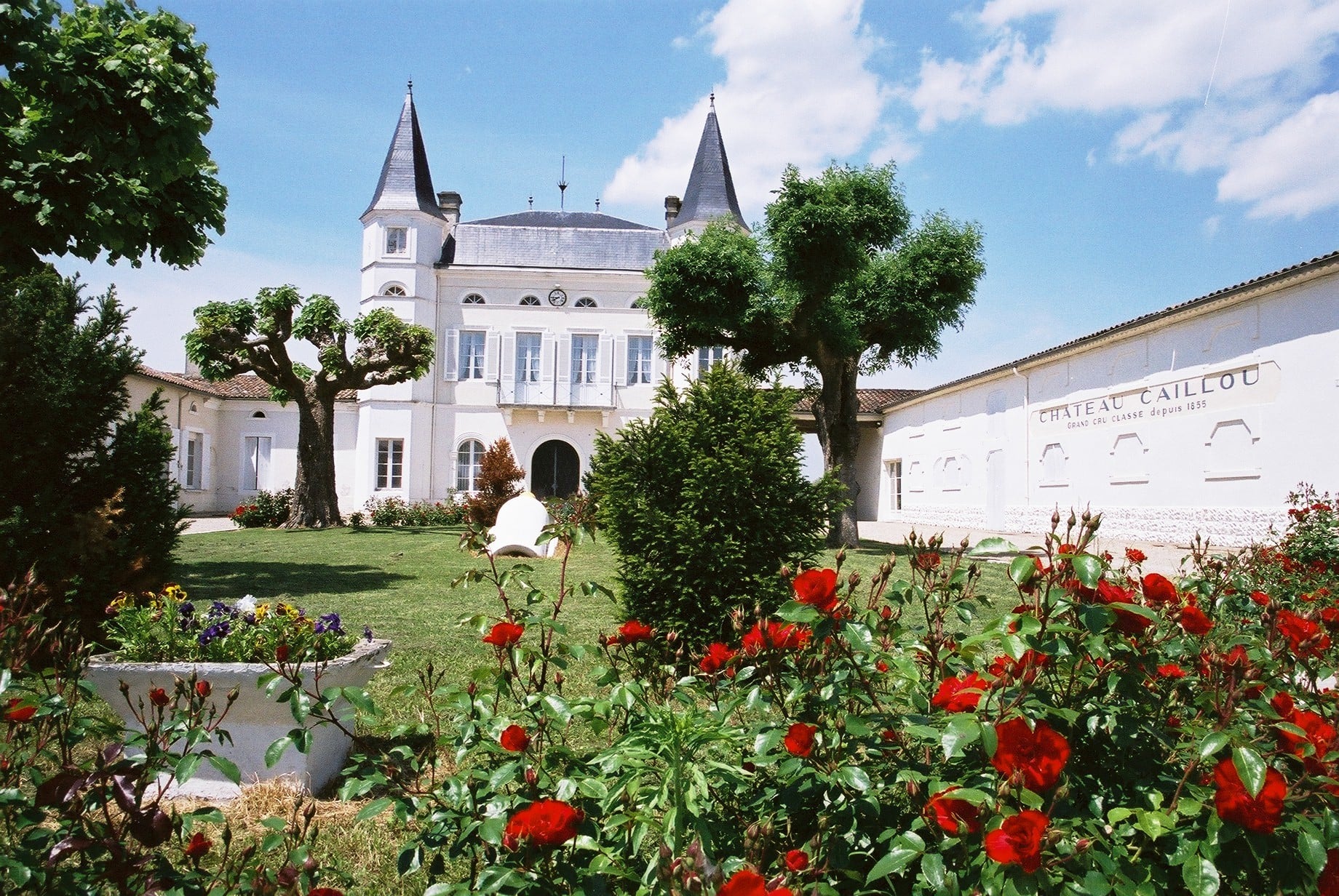 Chateau Caillou - Wine tasting & tour | Winetourism.com