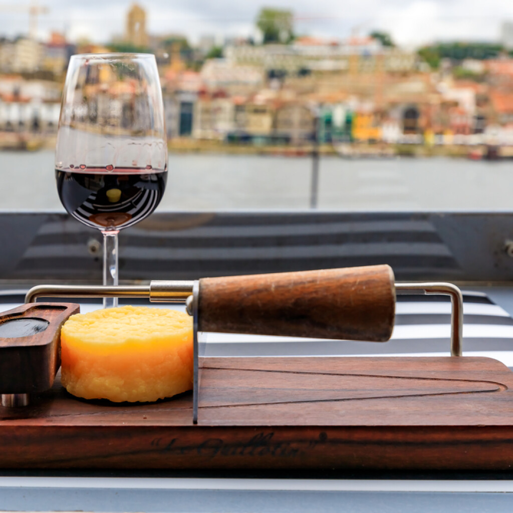All you Need to Know About Port Wine | WineTourism.com