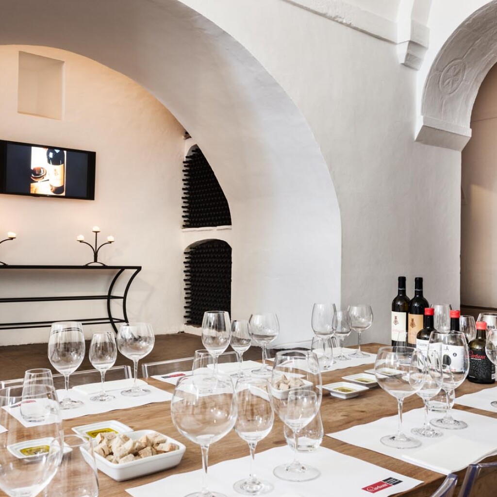 Enoturismo Cartuxa - Adega Cartuxa - Winery in Alentejo | Winetourism.com
