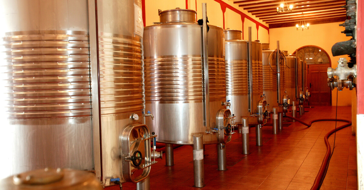 Bodegas Castaño Wine Tasting & Tour in Murcia | Winetourism.com