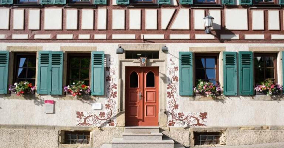 Weingut Lutz Wine Tasting Experience in Germany | Winetourism.com