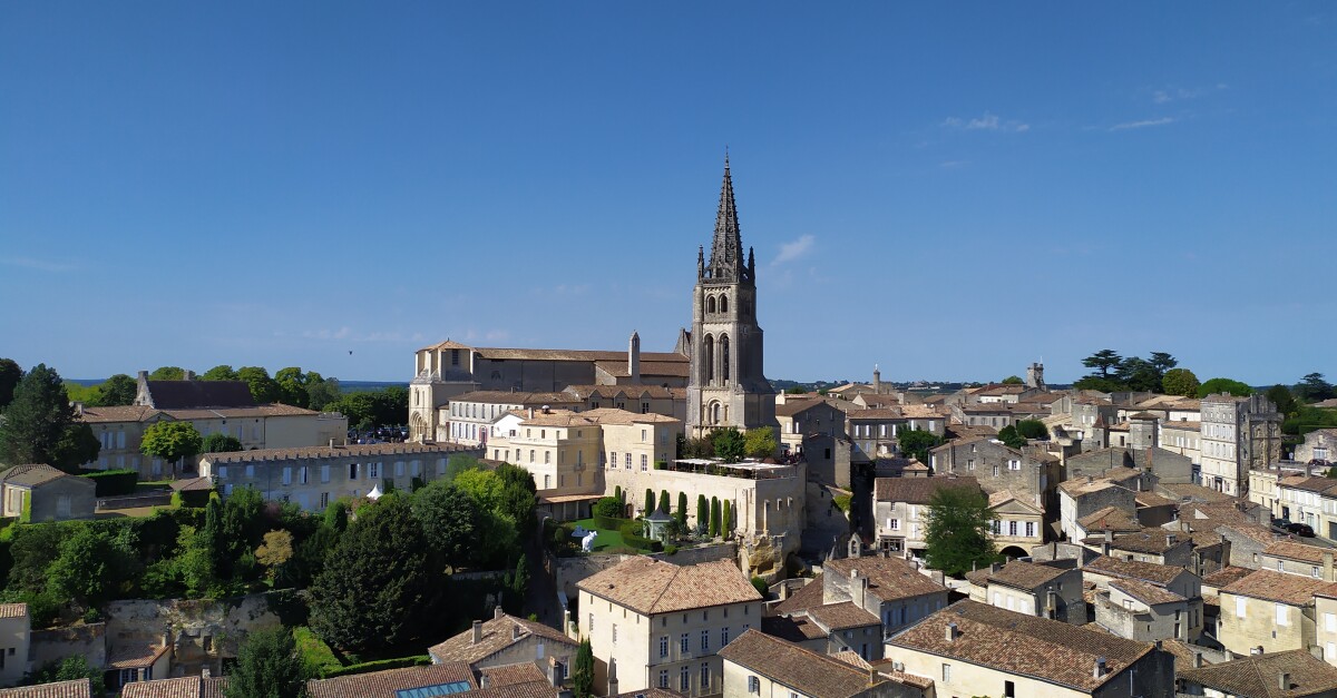 Visit the magic Saint-Emilion - Guided Wine Tour in Bordeaux ...