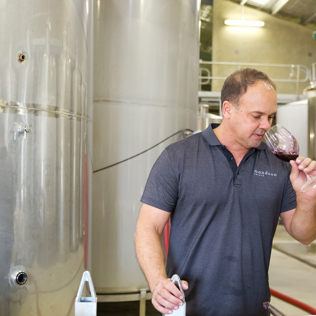 Mandoon Estate Wine Tour & Tasting Experience | Winetourism.com
