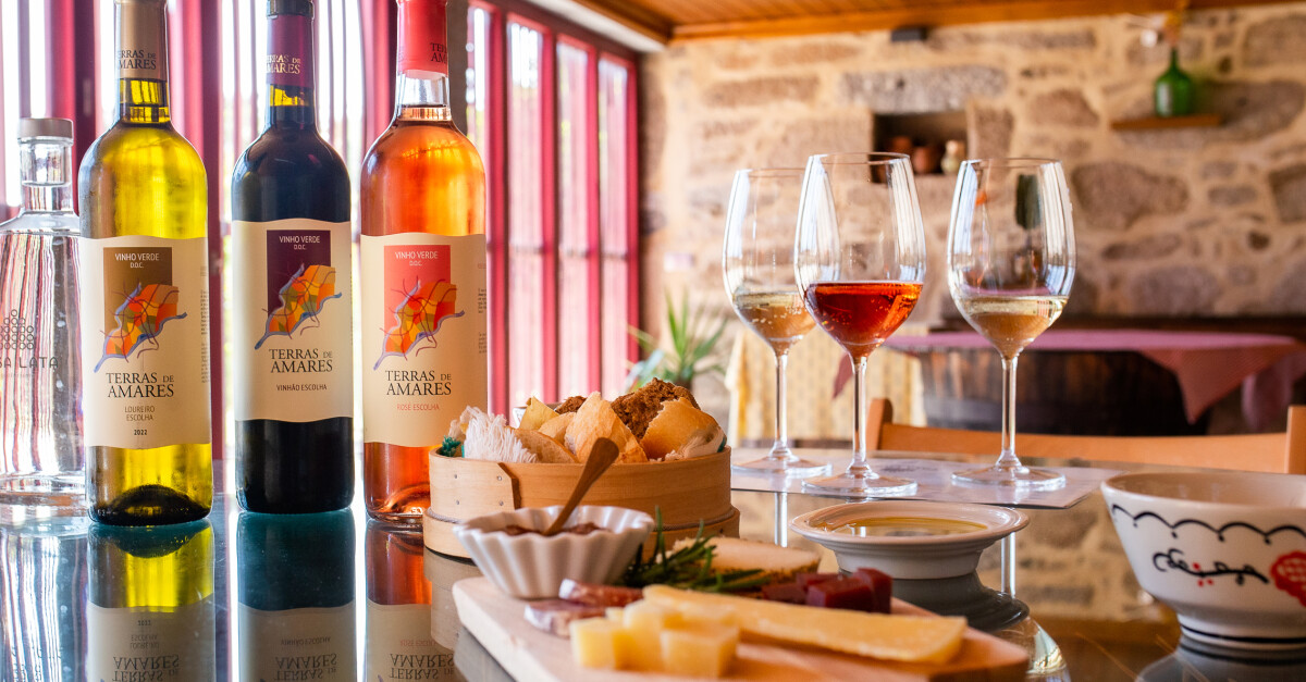 Casa Lata Wine Tasting in Vinho Verde with Cheese Pairing | Winetourism.com