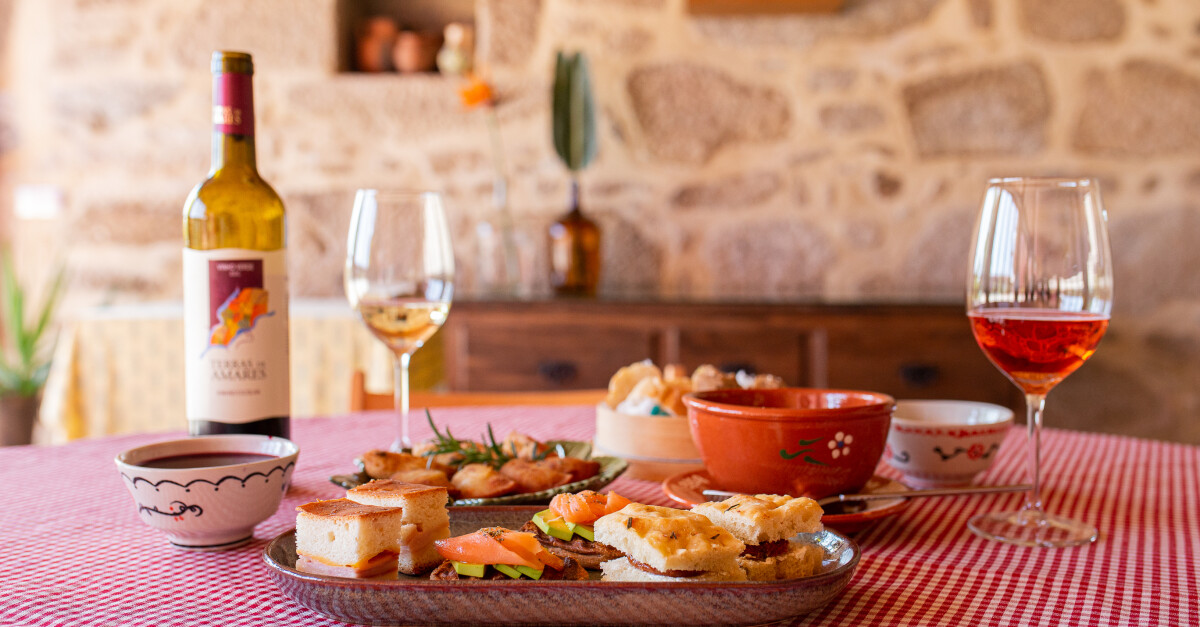 Guide Tour & Wine Tasting w/ regional tapas in Vinho Verde ...