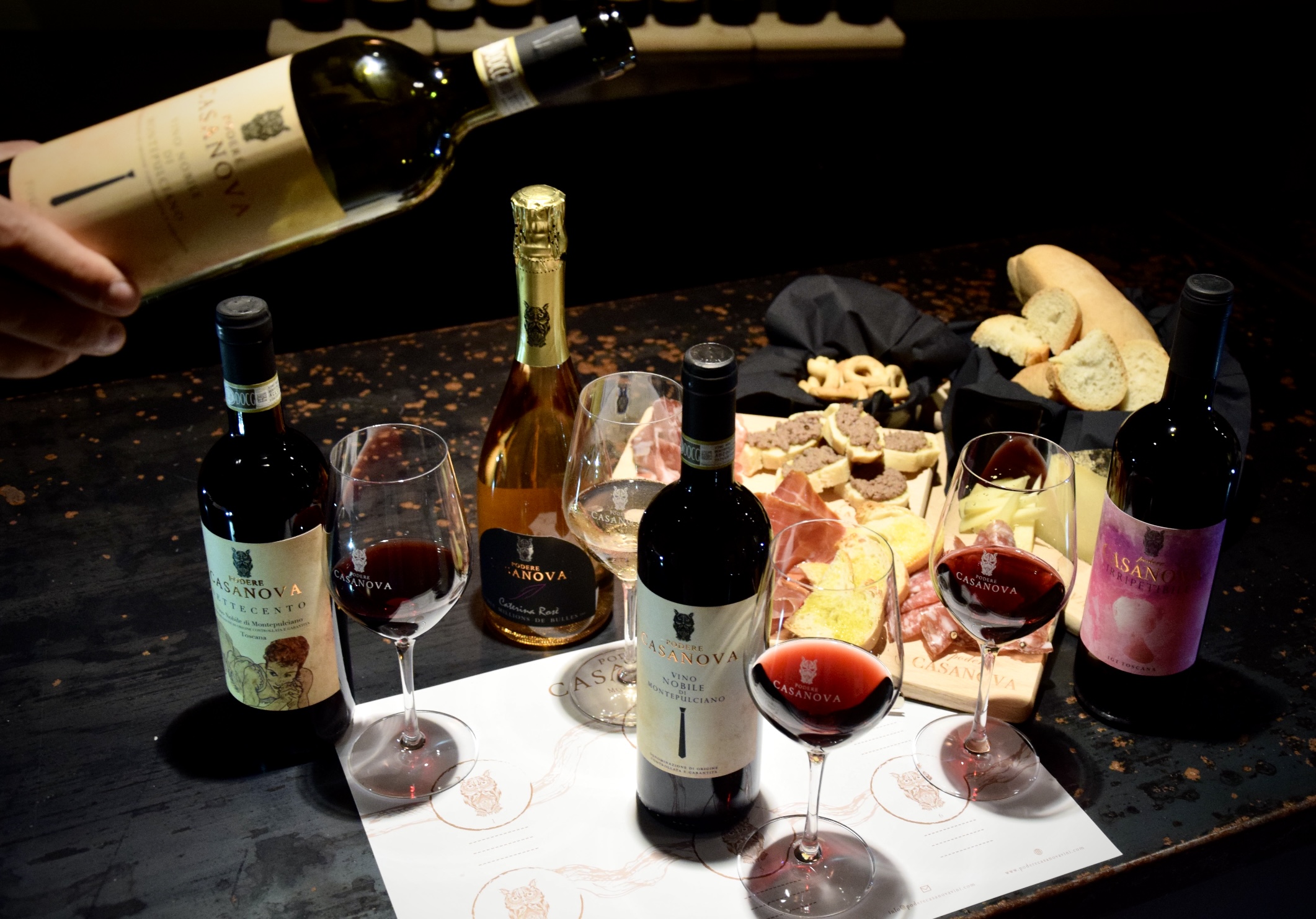 Wine Tasting of the "Lady" at Casanova in Tuscany | Winetourism.com