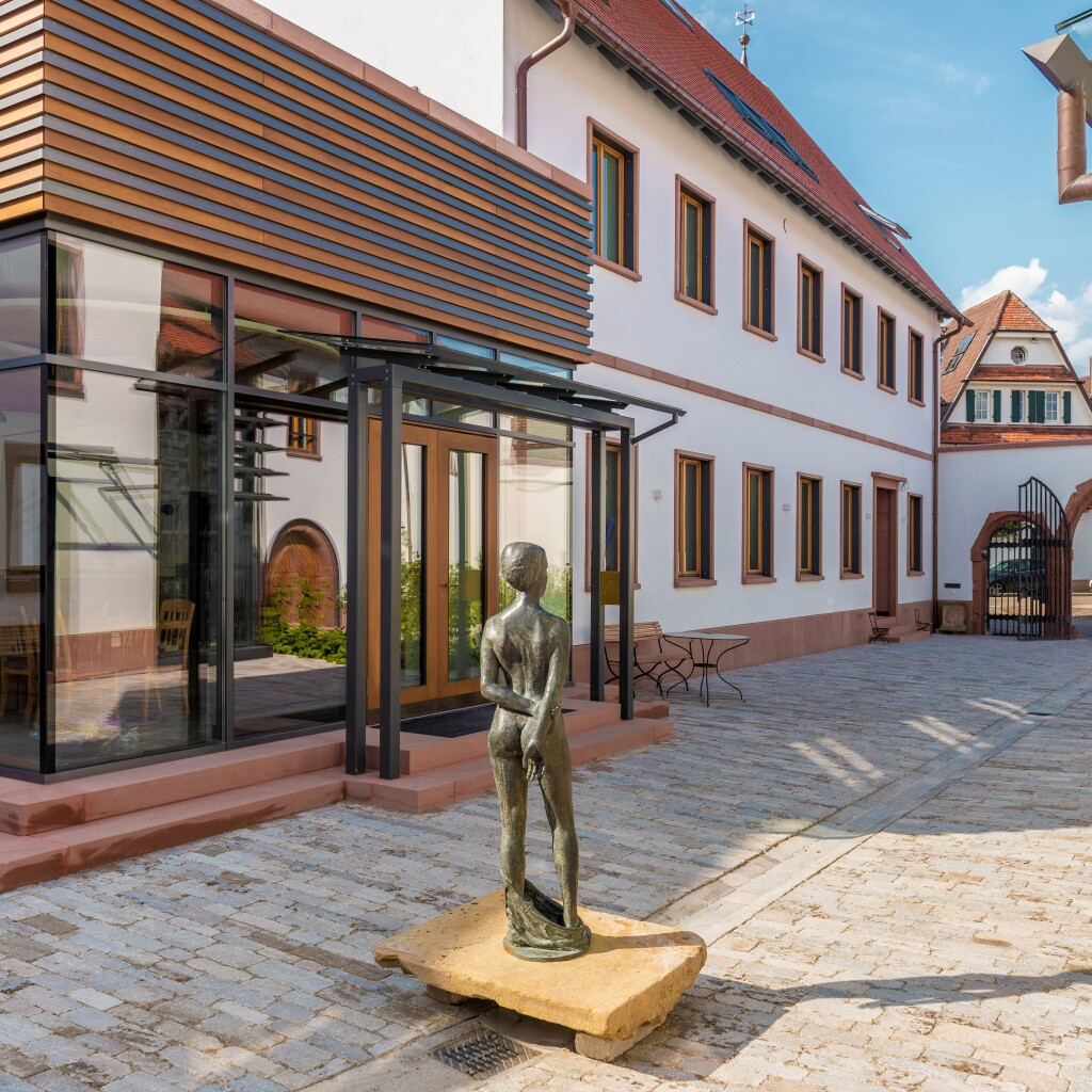 Wein- Und Sektgut Wilhelmshof - Weingut in Pfalz Wine Region ...